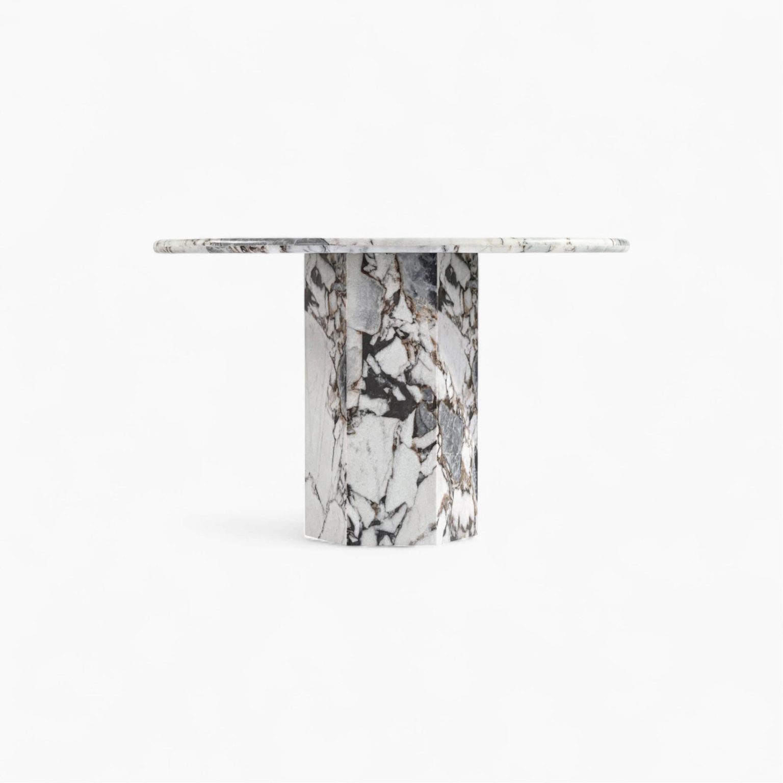 Saga Round Dining Table | Sohnne®